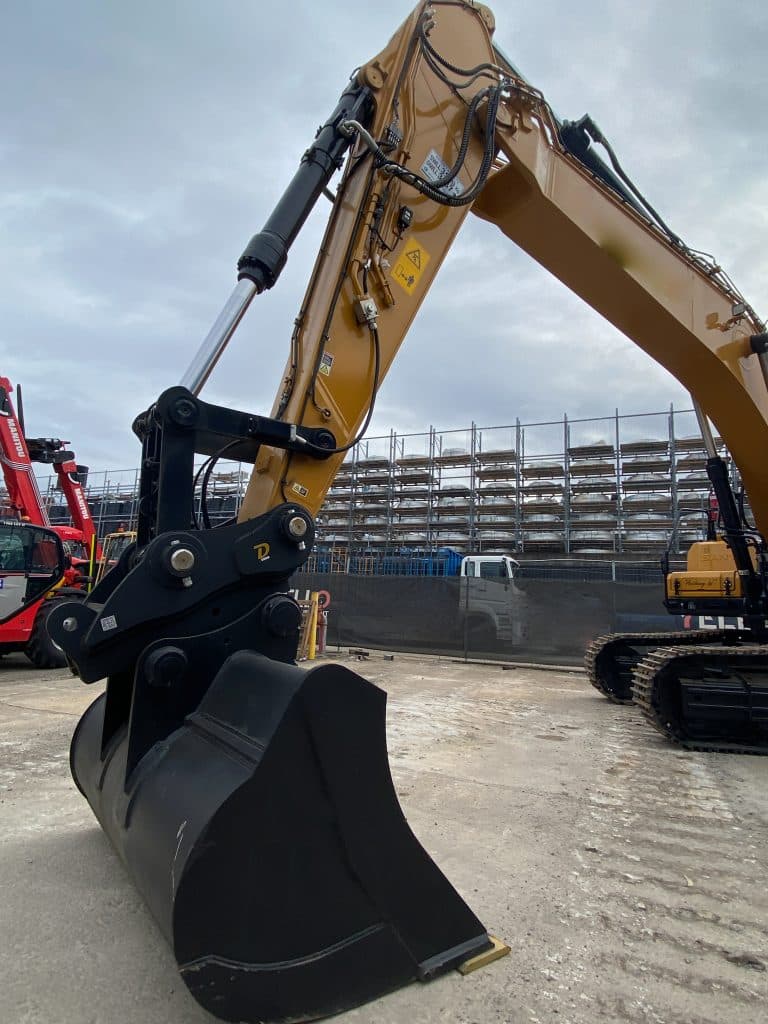 SANY SY305H 31.5 T - YELLO Equipment Australia