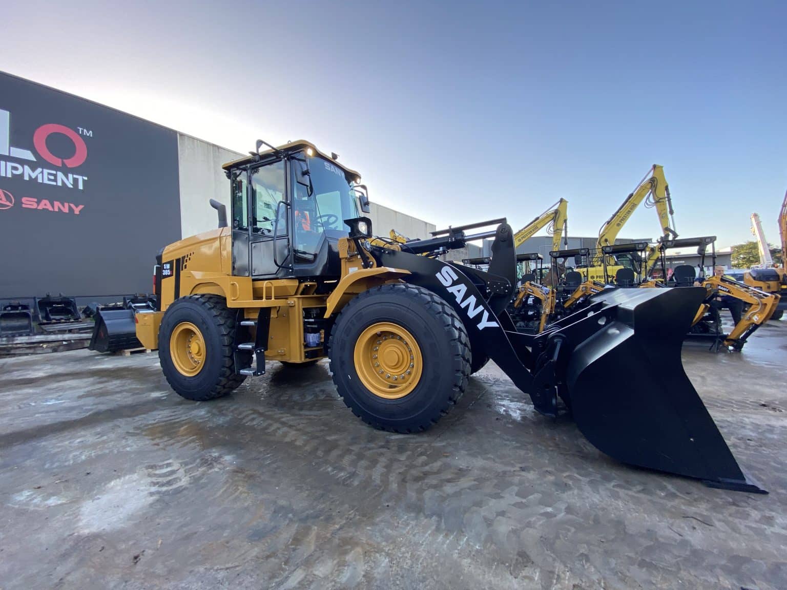 SANY SW305K WHEEL LOADER - YELLO Equipment Australia