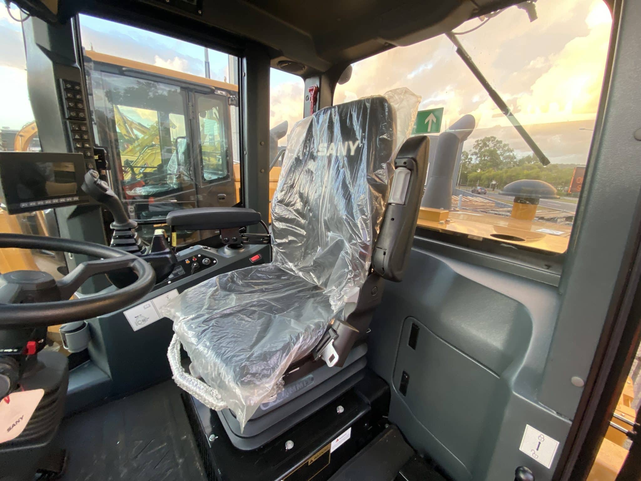 SANY SW305K WHEEL LOADER - YELLO Equipment Australia